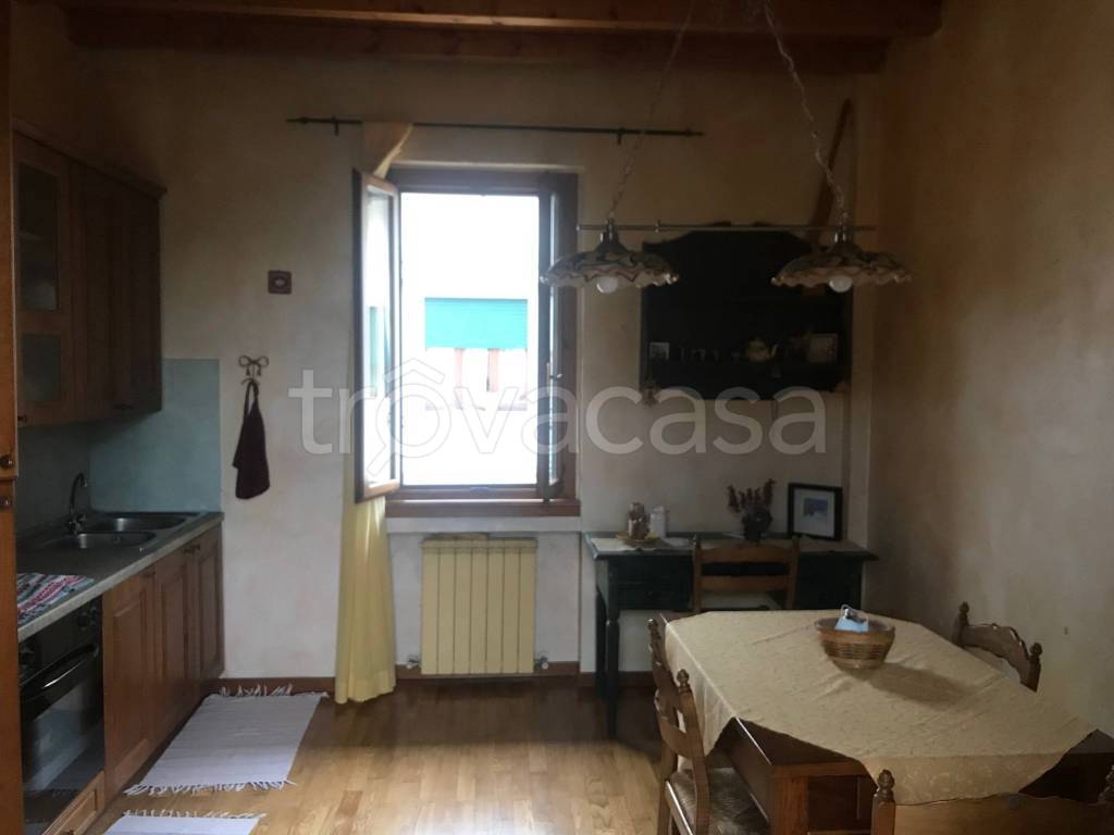 Appartamento in vendita ad Arcore via Vittorio Veneto, 55