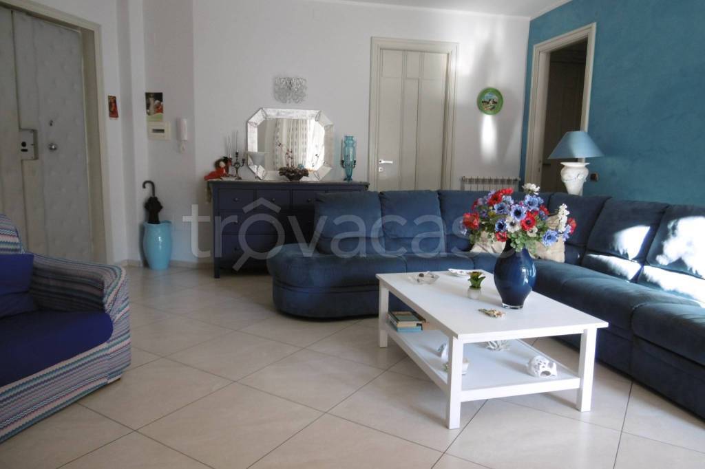 Appartamento in vendita ad Aversa via Domenico Perla, 10