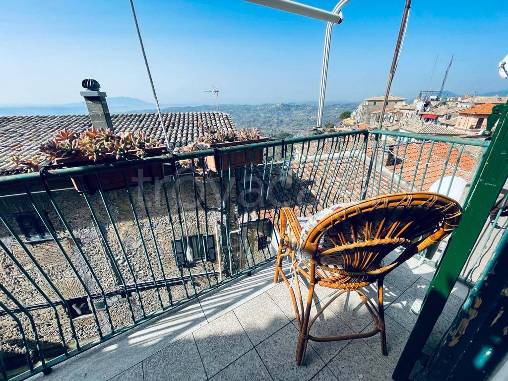 Casa Indipendente in vendita a Poggio Catino via Giuseppe Garibaldi