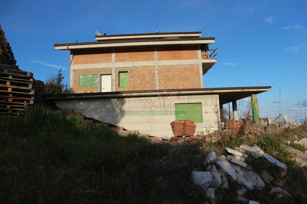 Villa Bifamiliare in vendita a Vasto via Luigi Cardone, 149