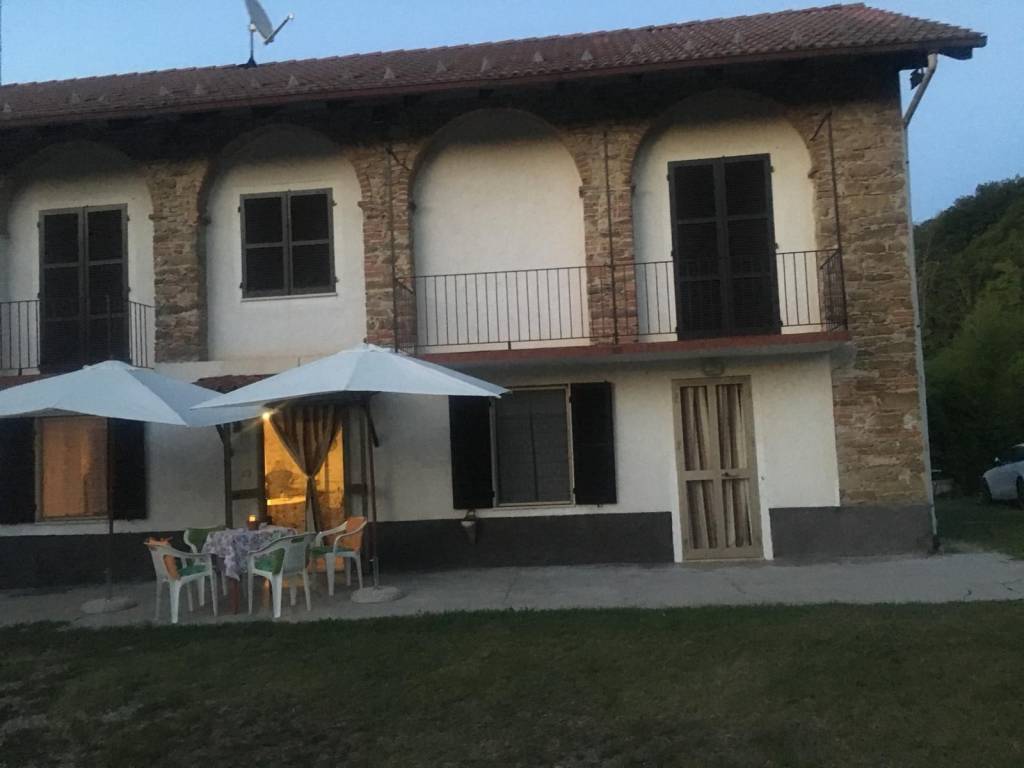 Casa Indipendente in in vendita da privato a Bubbio regione Grassi, 32