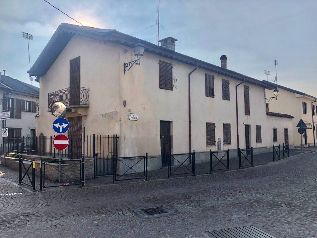 Rustico in vendita a Bernezzo via Don g. B. Astre