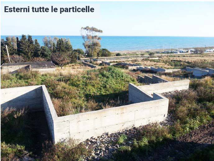 Intero Stabile all'asta a Brancaleone contrada Pantano Grande Traversa 2