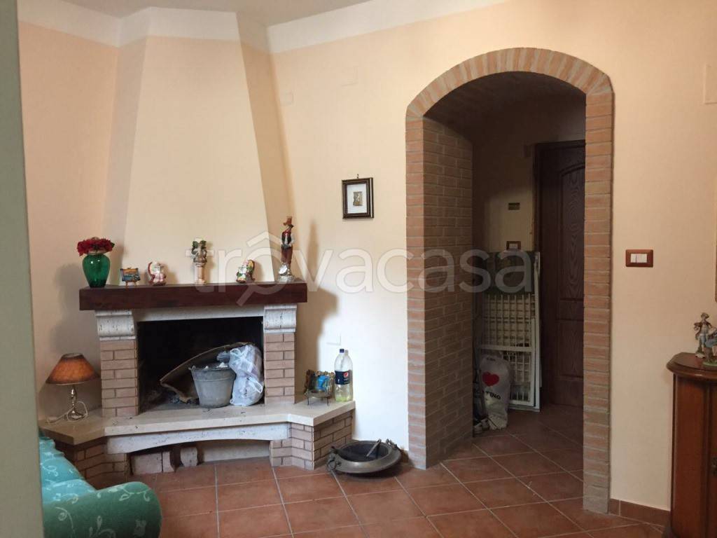 Casa Indipendente in vendita a San Martino Valle Caudina via Castagneto