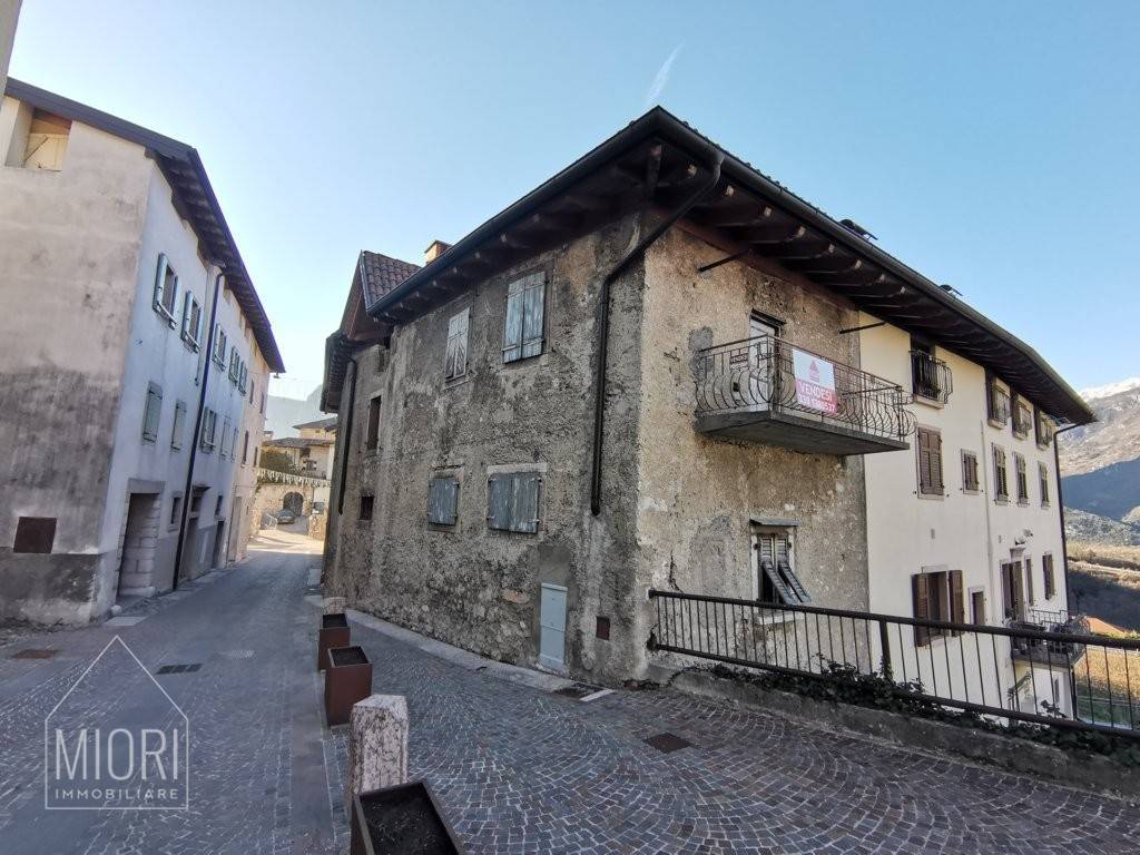 Casa Indipendente in vendita a Madruzzo via Pellegrini, 1