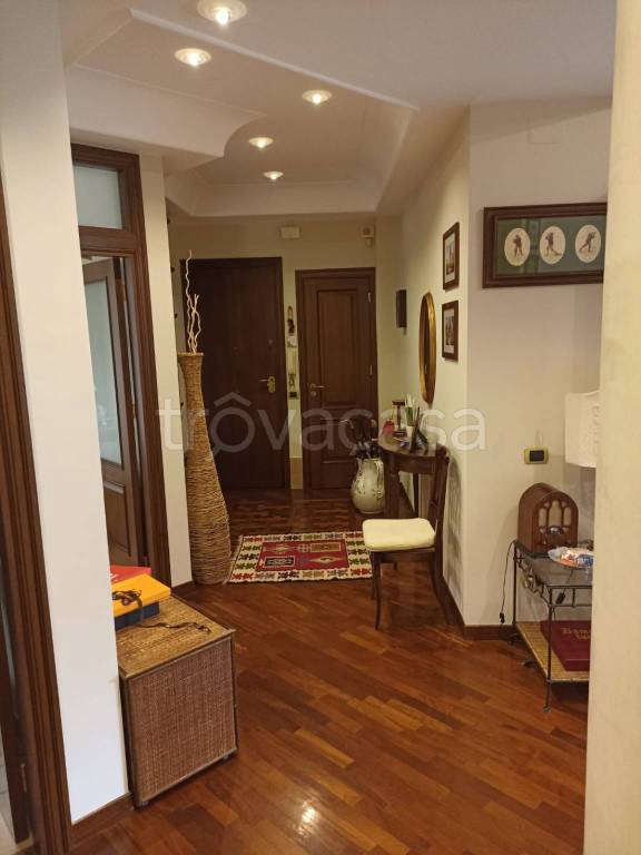 Appartamento in vendita a Caltanissetta via Napoleone Colajanni