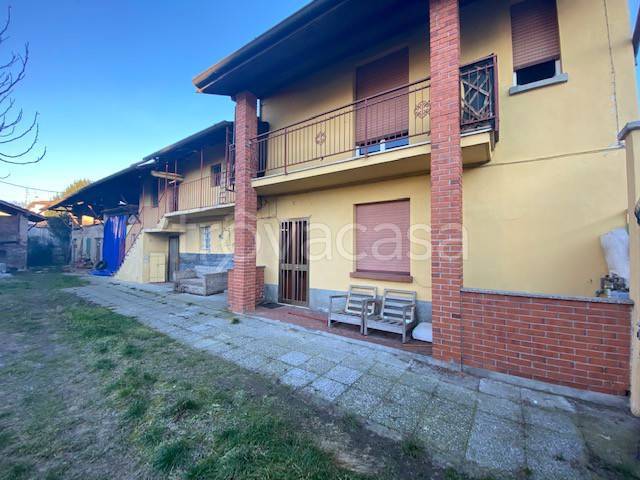 Casa Indipendente in vendita a Bereguardo via Roma, 40