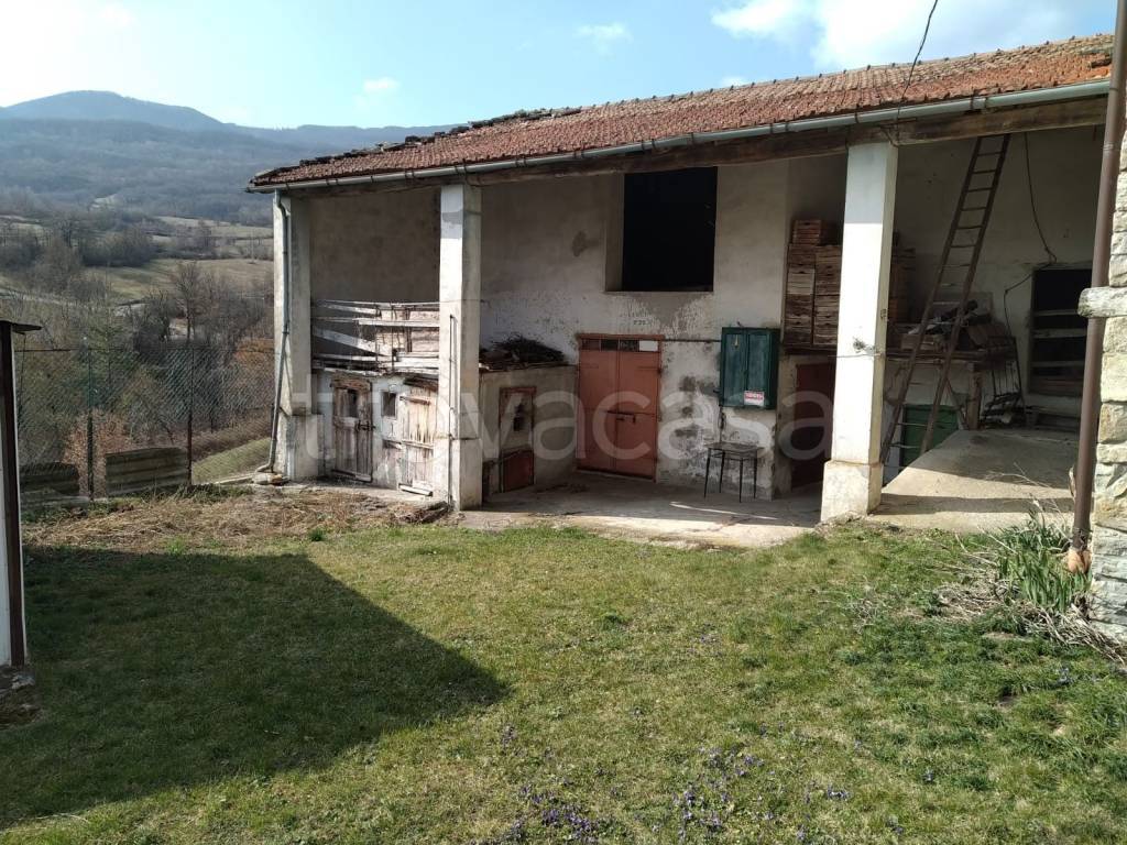 Colonica in in vendita da privato a Bore località Metti Chiesa, 15