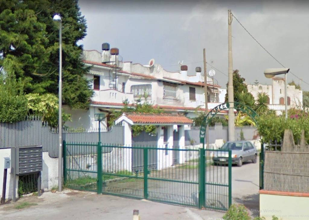Villa Bifamiliare all'asta a San Felice Circeo via Africa Orientale