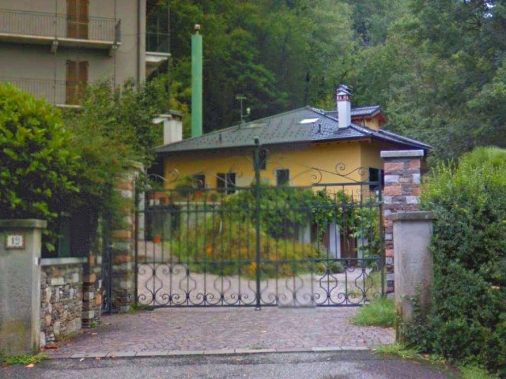 Villa all'asta a Miasino via della Vittoria, 19