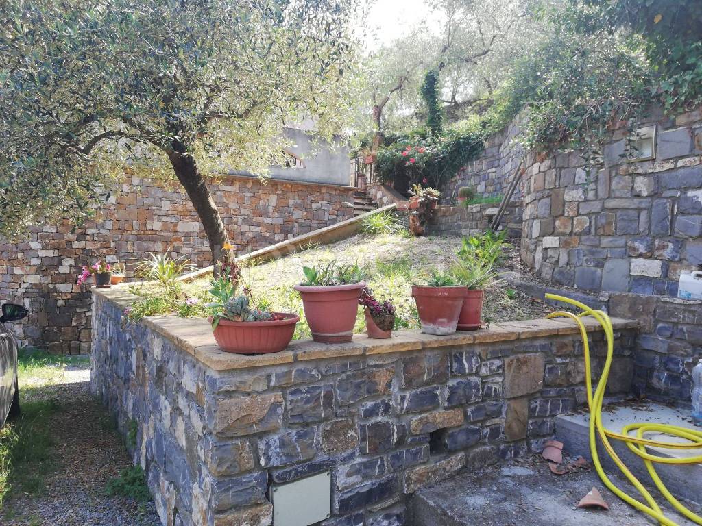 Villa all'asta a Pontedassio strada Vasche, snc