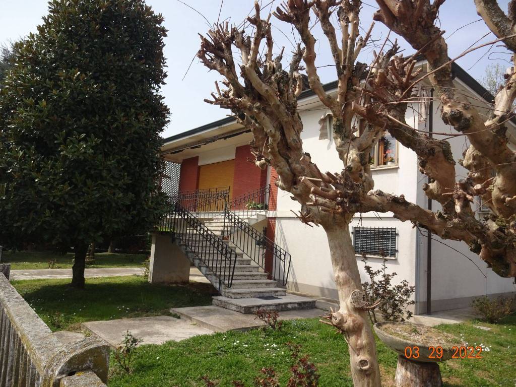 Casa Indipendente in in vendita da privato a Sermide e Felonica via Martiri della Libertà, 26