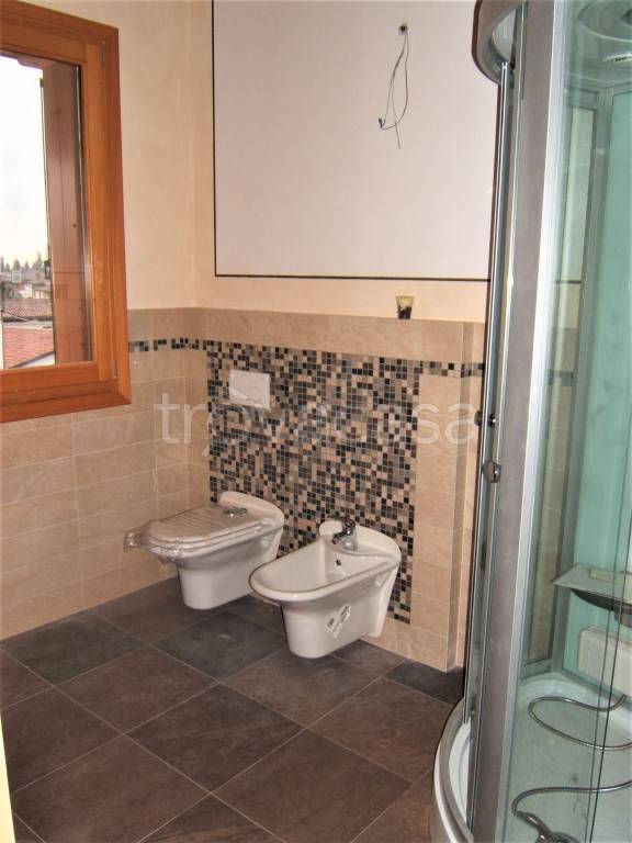 Attico in vendita a Bassano del Grappa via Gioacchino Rossini, 25