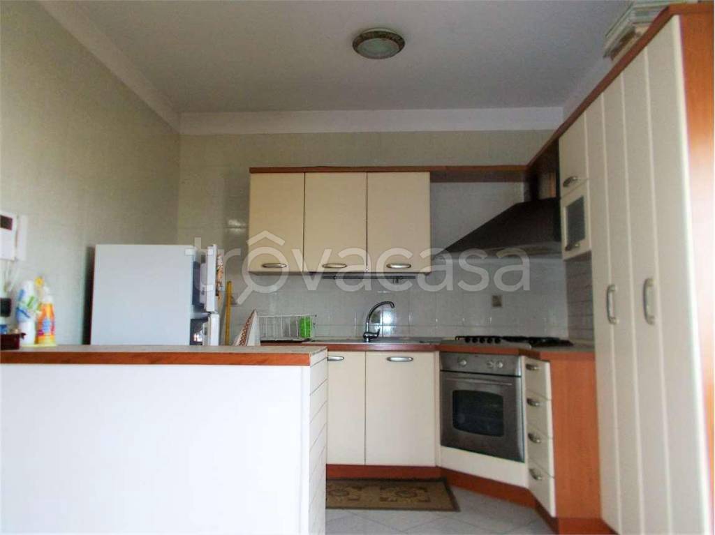 Appartamento in vendita ad Acquaviva delle Fonti viale della Repubblica, 3