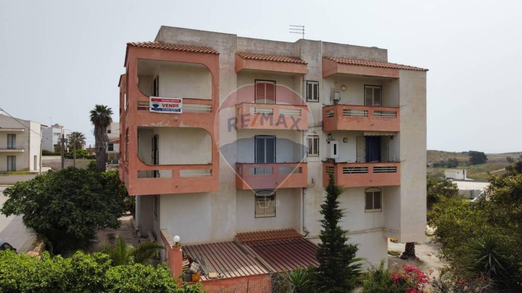 Intero Stabile in vendita a Pachino via Cosenza, 4