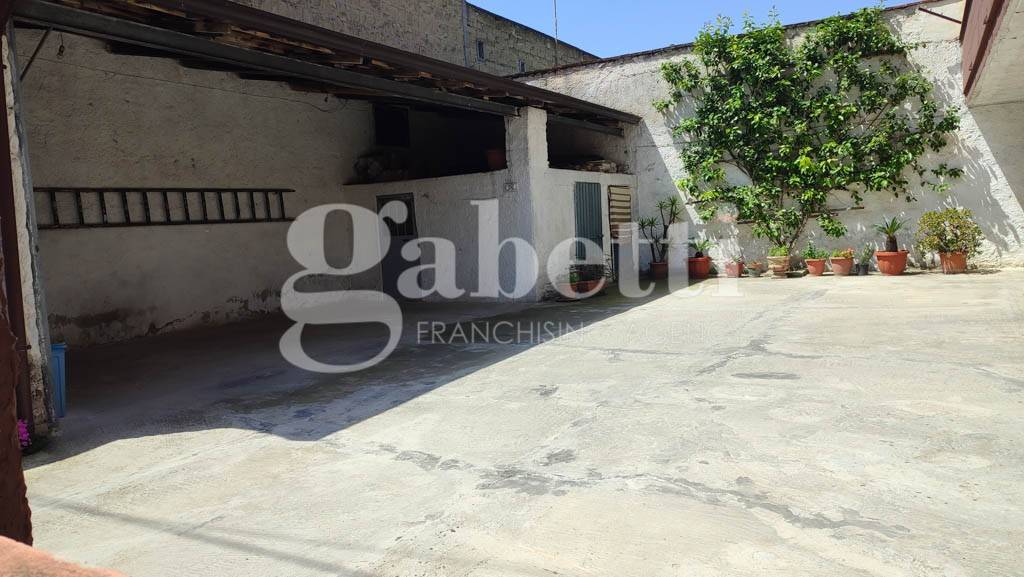 Appartamento in vendita a Trentola Ducenta via Michelangelo