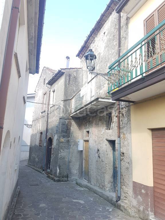 Casa Indipendente in vendita ad Aiello del Sabato via Caserini, 13