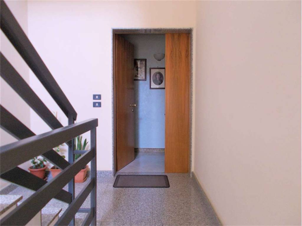 Appartamento in vendita ad Acquaviva delle Fonti via Peppino Franco, 11