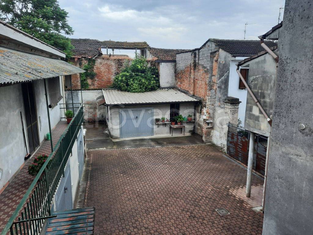 Villa Bifamiliare in in vendita da privato ad Acquanegra Cremonese via Acquanegra, 5