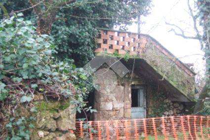 Casa Indipendente in vendita a Villa Santa Lucia contrada Sacchi