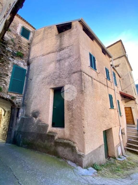Rustico in vendita a Imperia via Cavour, 18