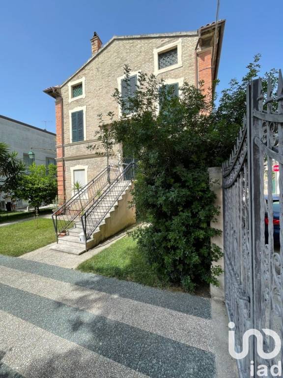 Villa in vendita a Civitanova Marche via macerata, 8