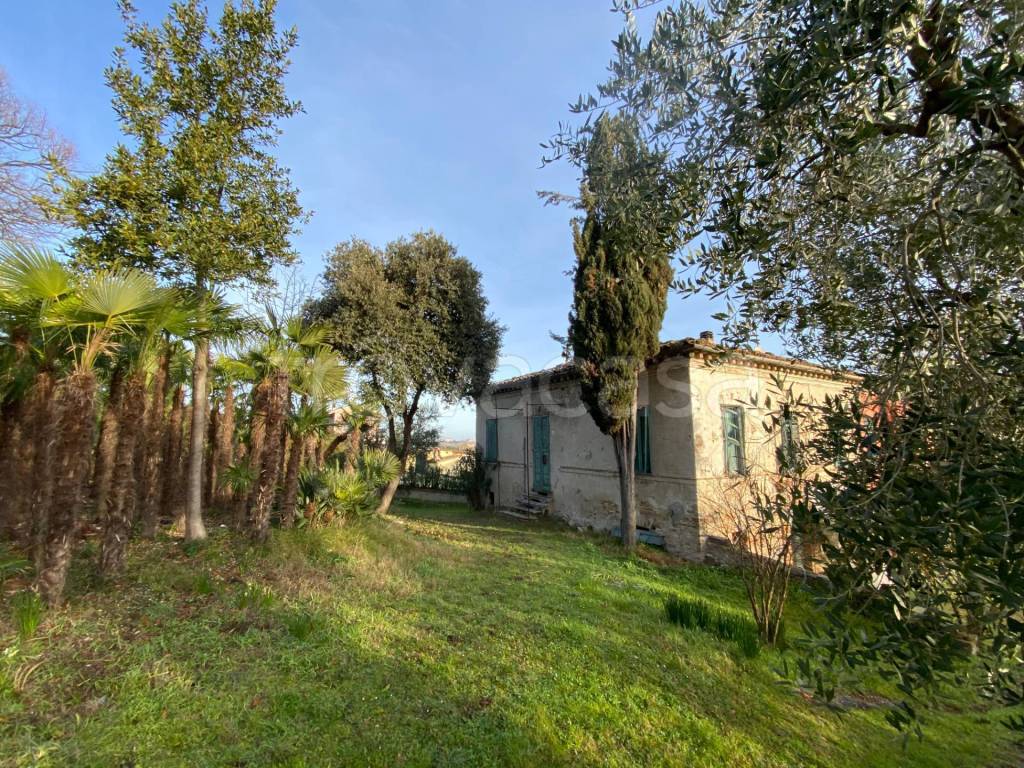 Villa in vendita a Fermo contrada Marina Palmense, snc