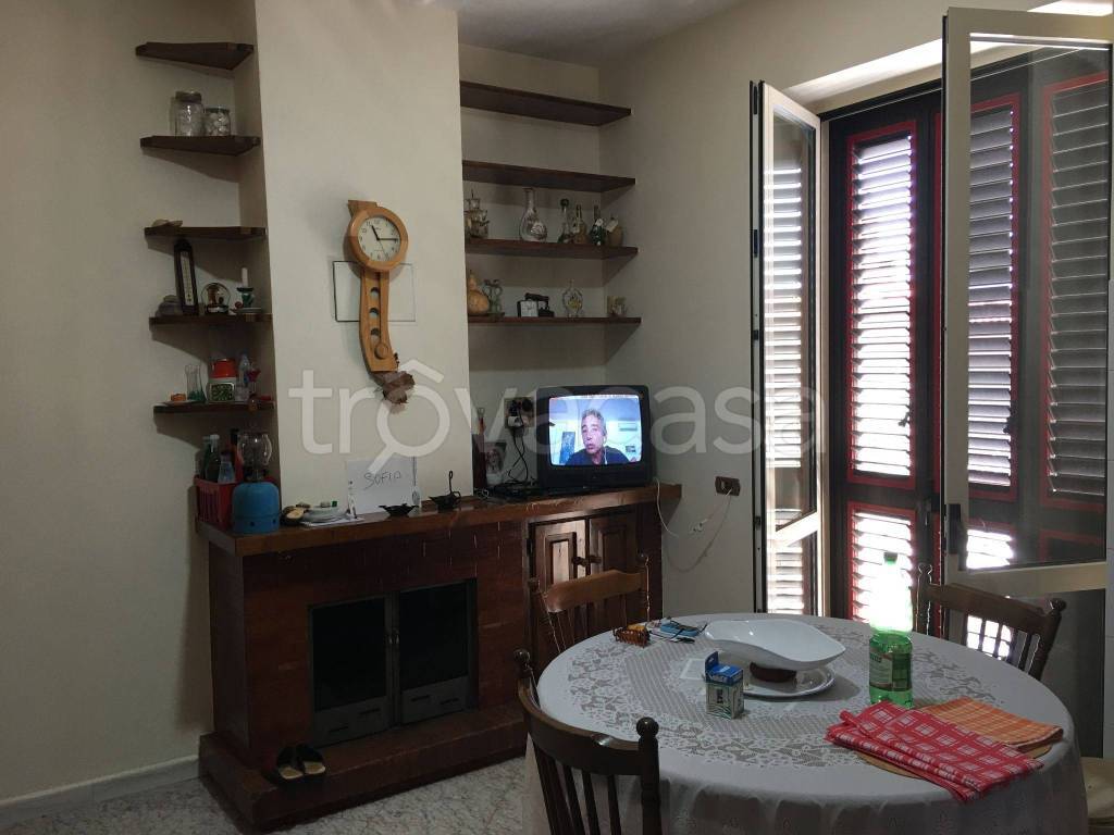 Intero Stabile in in vendita da privato a Montemarano via Roma, 2