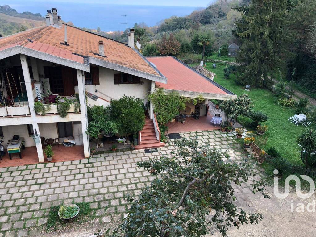 Villa in vendita a Silvi