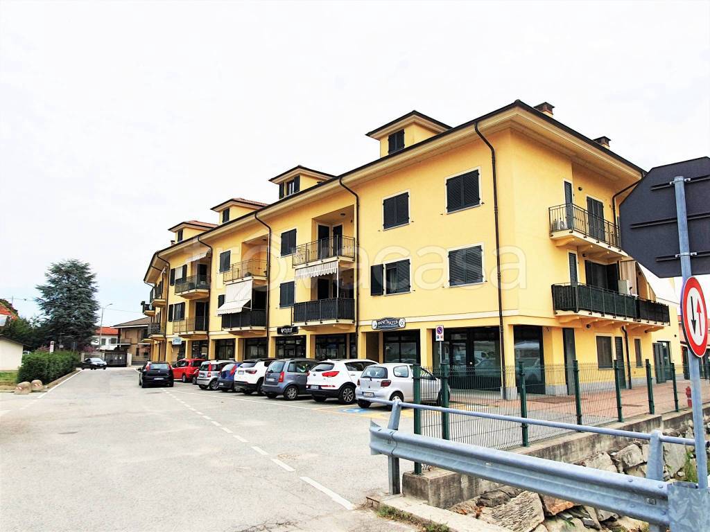 Appartamento in vendita ad Airasca piazza San Bartolomeo