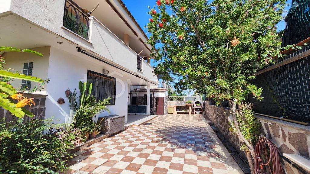 Appartamento in vendita ad Anzio via Primero, 10