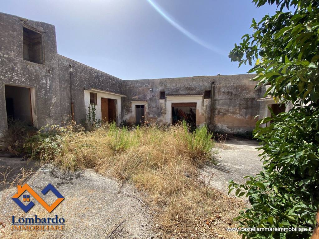 Villa in vendita a Castellammare del Golfo contrada Gagliardetta