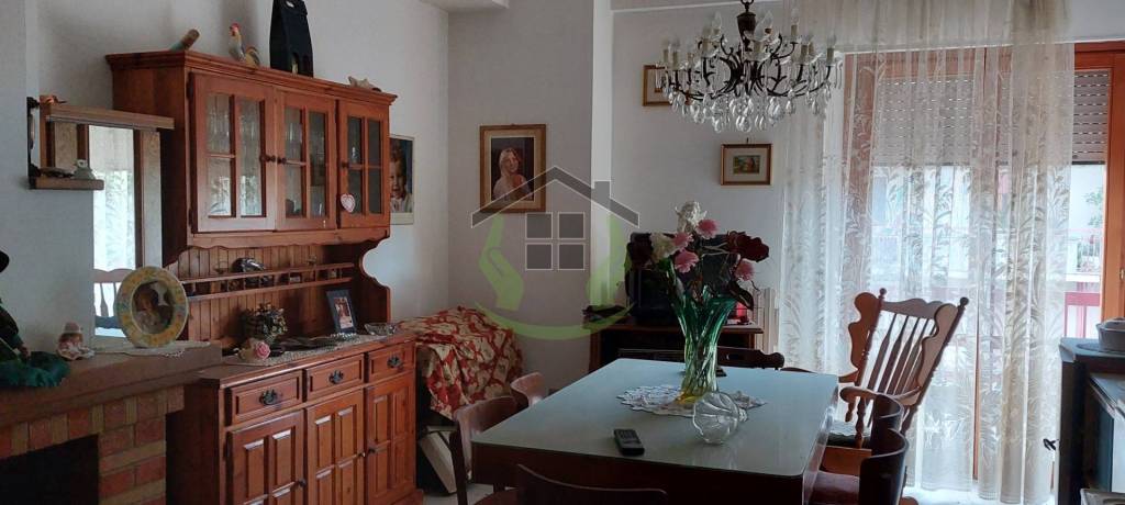 Appartamento in vendita a Castignano via Borgo Garibaldi