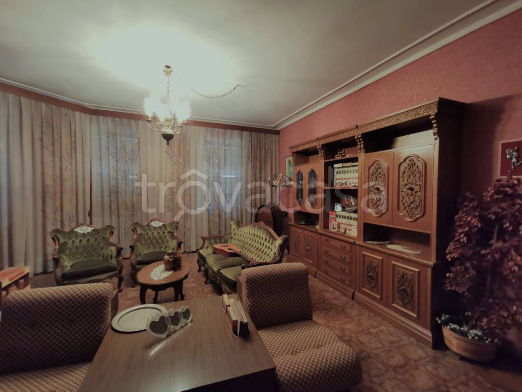 Villa in vendita a Montemurlo via Montalese