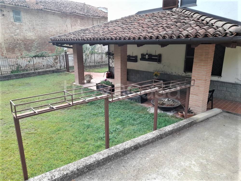 Casa Indipendente in vendita a Frinco località Valmarchese, 12