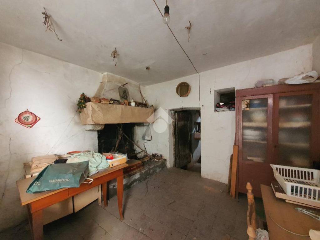 Appartamento in vendita ad Acuto via Mario Bertucci, 26