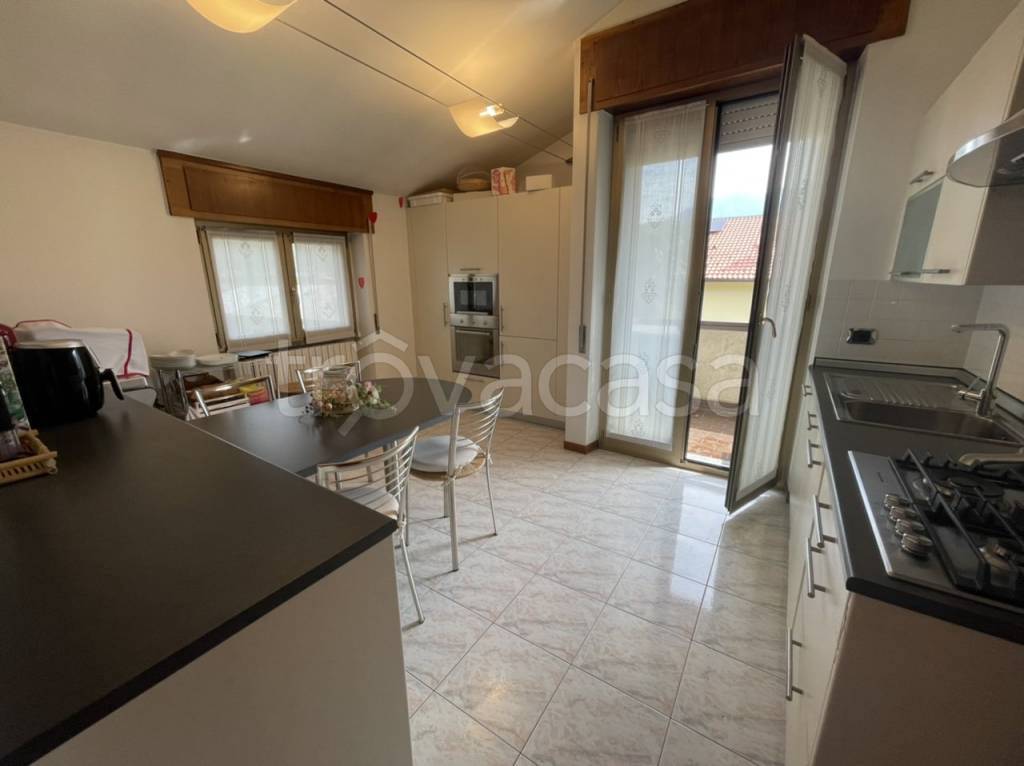 Appartamento in vendita a Cosio Valtellino via Singella