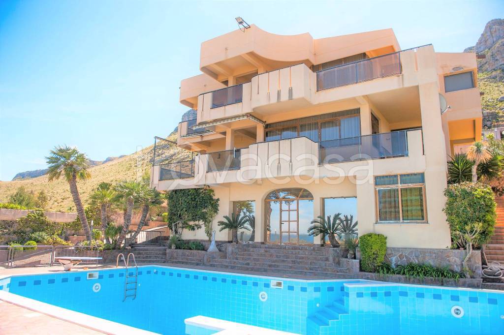 Villa in vendita a Erice via Turno, 20