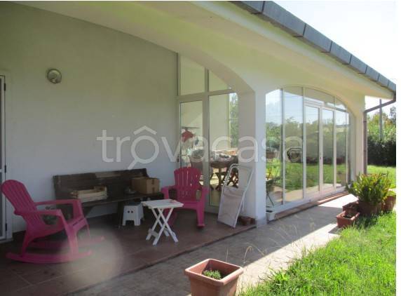 Villa Bifamiliare all'asta a Latina strada Le Vedeghe, 583