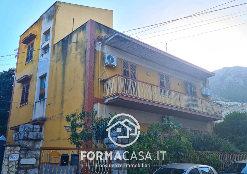 Appartamento in vendita a Palermo