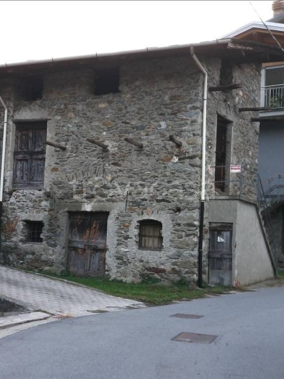 Rustico in in vendita da privato a Buglio in Monte via Pier Luigi Nervi, 7