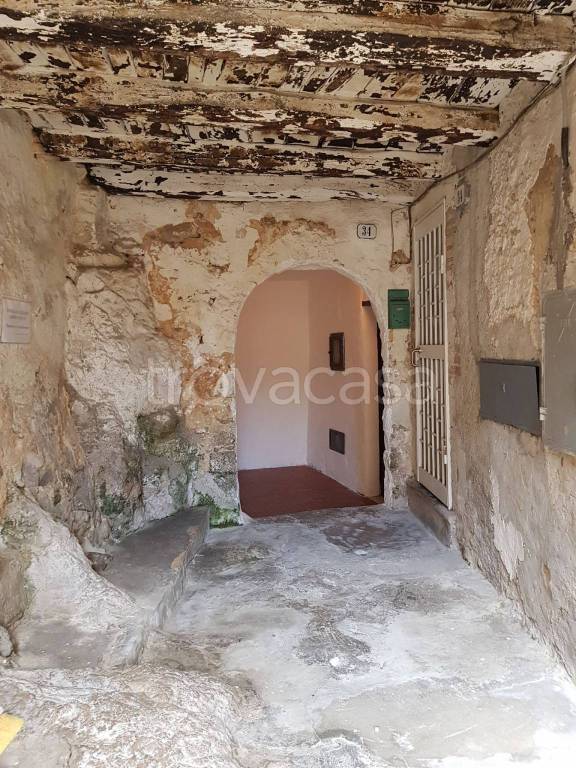 Appartamento in in vendita da privato a Monte San Biagio via 1 San Vito, 25