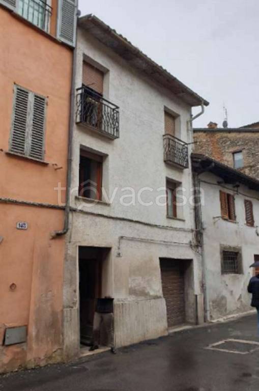 Appartamento all'asta a Rieti via di Mezzo, 141