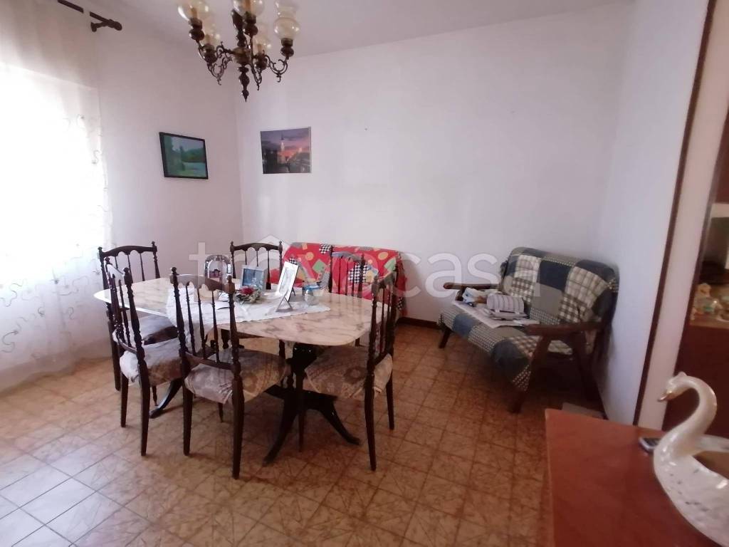 Villa in vendita a Città Sant'Angelo via della Cona, 50