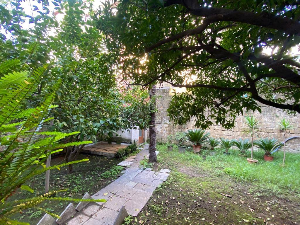 Villa Bifamiliare in vendita a Casoria via Alfonso La Marmora