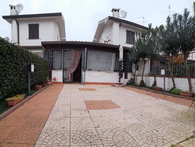Villa a Schiera in vendita a Comacchio via Monte Tricorno