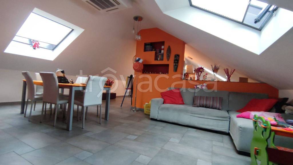 Appartamento in in vendita da privato ad Ascoli Piceno via Santi Filippo e Giacomo, 44