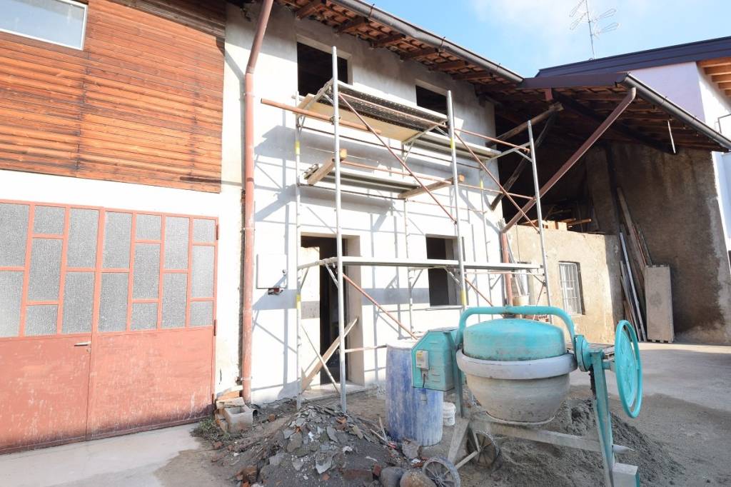 Appartamento in vendita ad Agrate Brianza via Marco d'Agrate