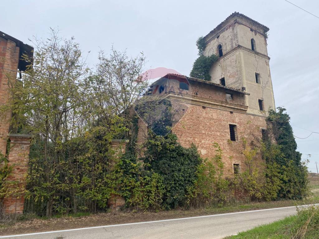 Rustico in vendita a Cerea via Faval