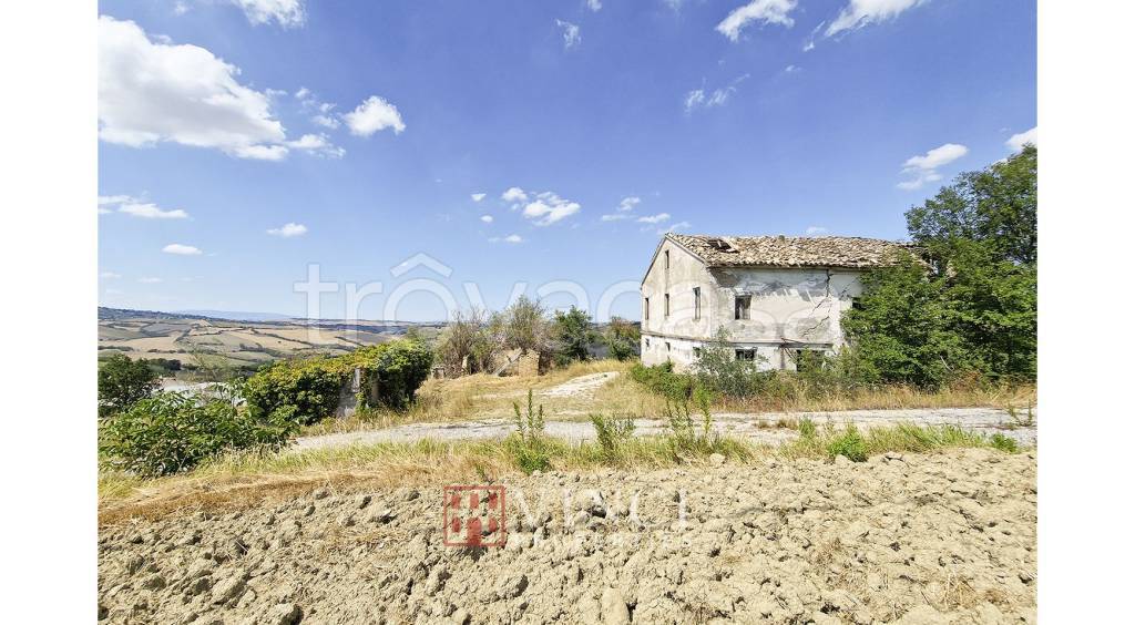 Casale in vendita a Montappone